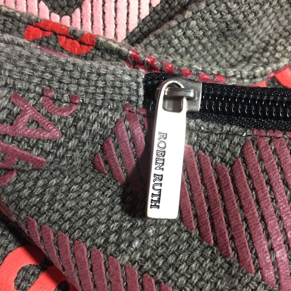 Robin Ruth | Bags | Robin Ruth Pink Paris Hobo Bag | Poshmark